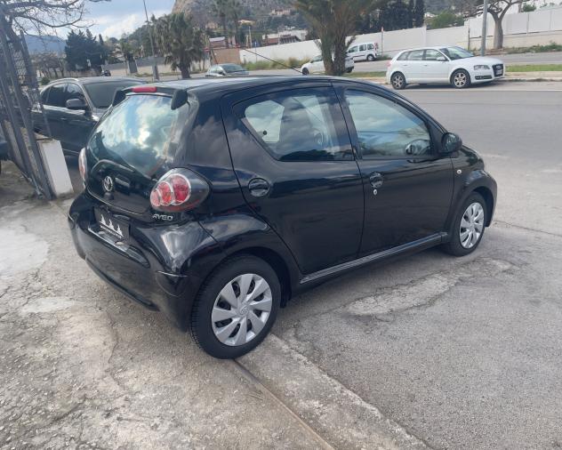 Toyota Aygo 1 0 12V VVT-i 5 porte Lounge Connect - Annunci Palermo