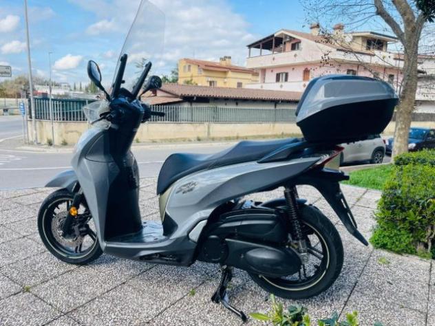 HONDA SH 300 i PASSAGGIO E TAGLIANDO INCLUSO MINI RATE rif - Annunci Roma