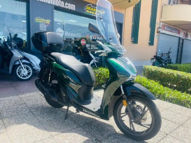 HONDA SH 150 VETRO TUTTO INCLUSO ANCHE PASSAGGIO! rif - Annunci Roma