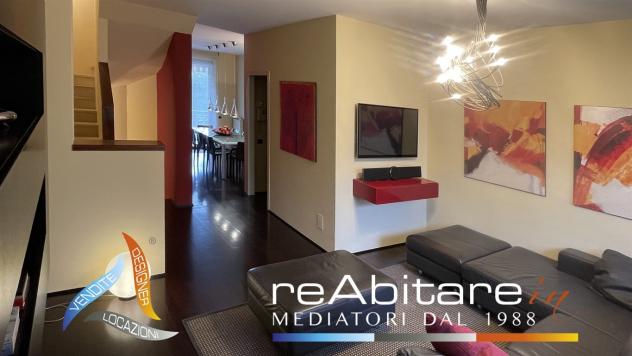 Villa con affaccio esclusivo sul Laghetto Morganda – Pronta - Annunci ...