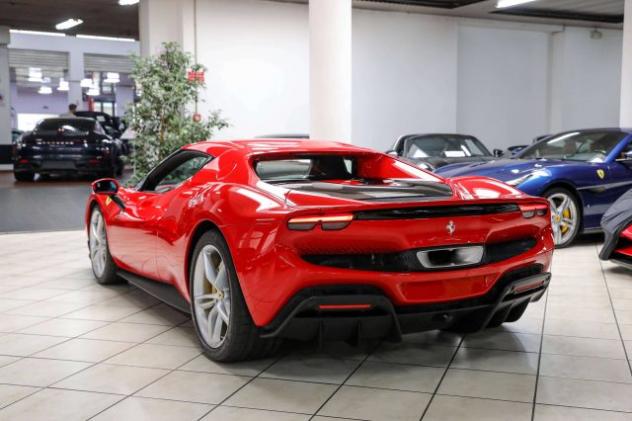 FERRARI 296 GTB LIFT SYSTEM|AFS|CARBON+LEDS|DISPLAY PASSEGGERO rif ...