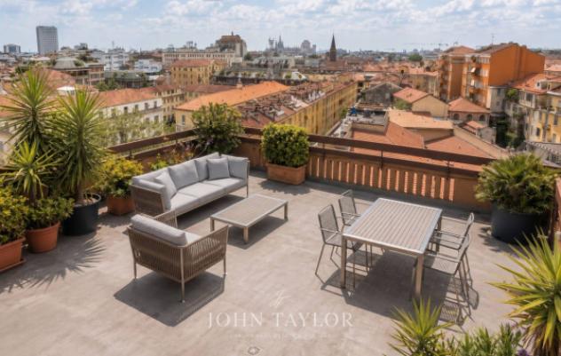 Attico / Mansarda di 250 m² con 5 locali in vendita - Annunci Milano