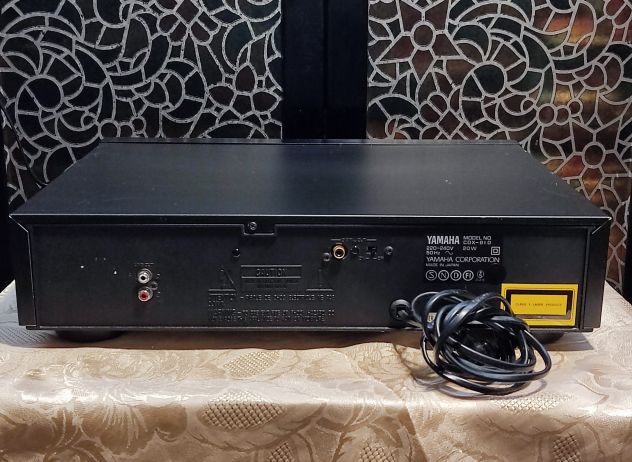 Yamaha CDX-810 Lettore Cd Compact Disc Player - Annunci Roma